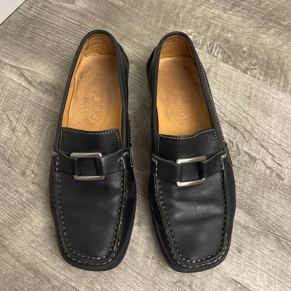 Tod's | Shoes | Ladies Tod Gommino Driving Shoe In Leather | Poshmark